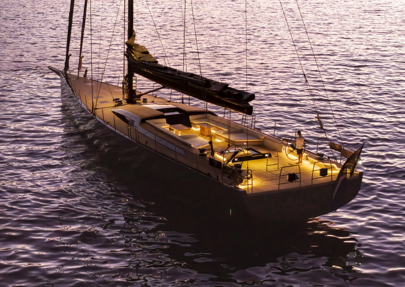 Yacht KIBOKO 4, Southern Wind | CHARTERWORLD Luxury Superyacht Charters